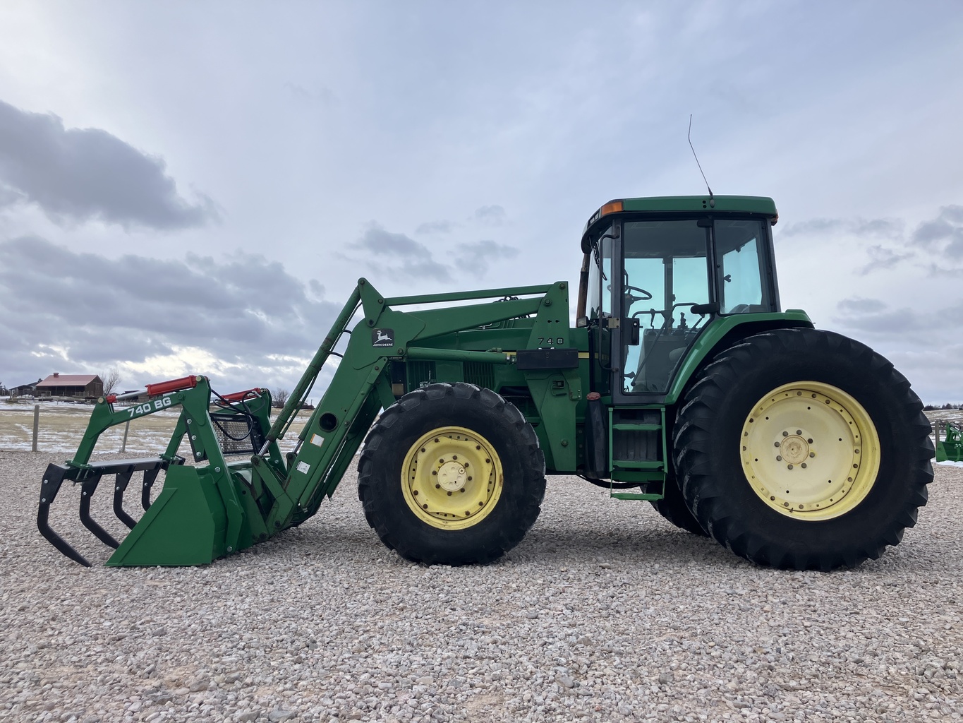 Lot 3697 - '02 JD 7210 MFWD PQ w/JD 740 SL Loader. Onsite-Belle Fourche ...