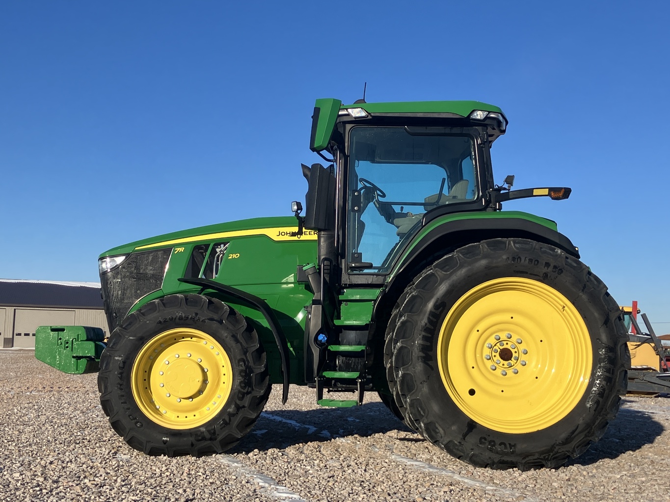 Lot 3732 - '22 JD 7R 210 MFWD E23. Onsite-Belle Fourche, SD: American ...