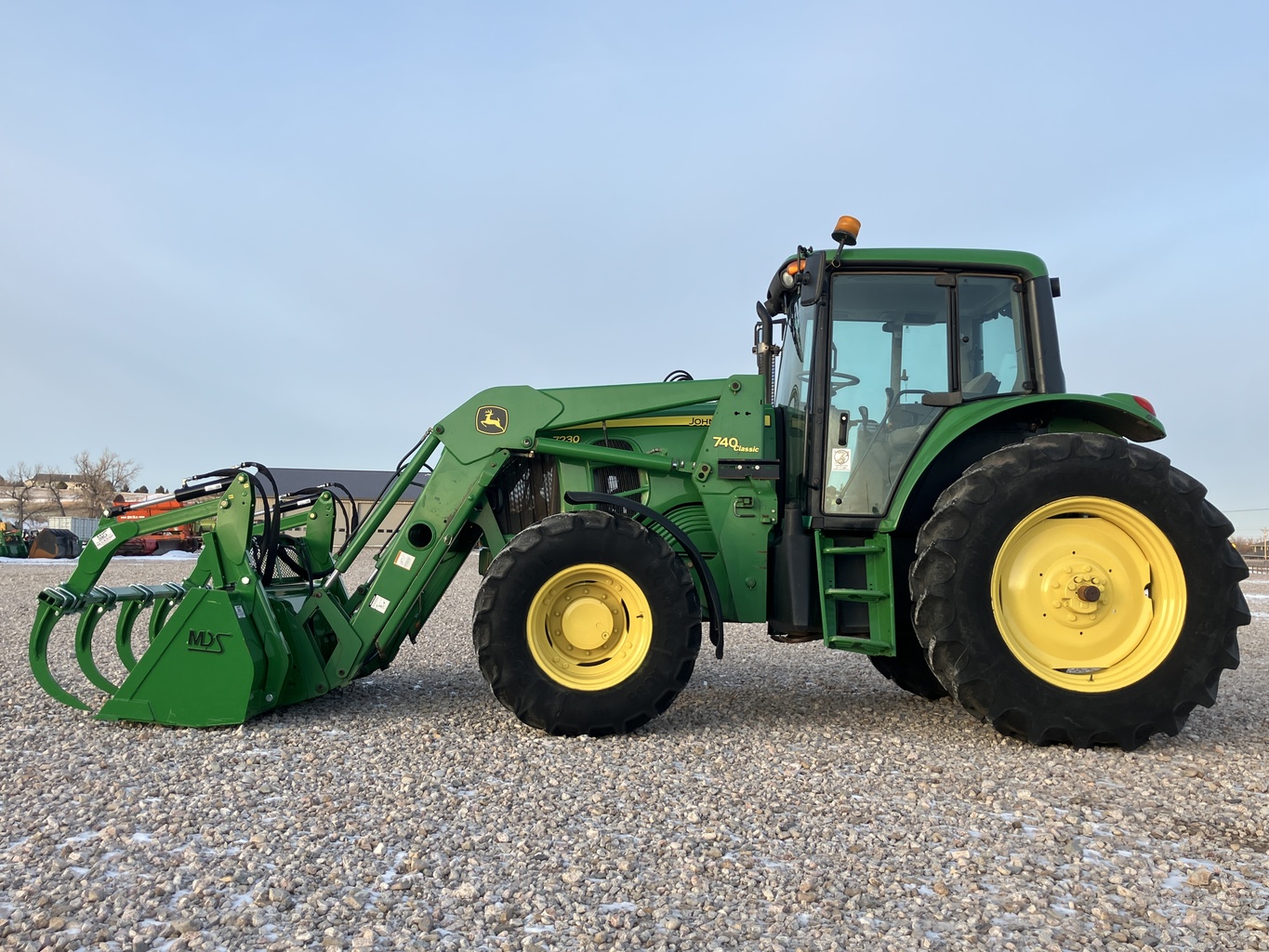 Lot 3740 - '10 JD 7230 MFWD w/JD 740 Loader. Onsite-Belle Fourche, SD ...