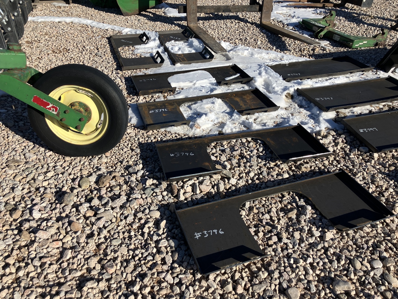 Lot 3796 - Open Center Weldable Skid Steer Plates. Onsite-Belle Fourche ...