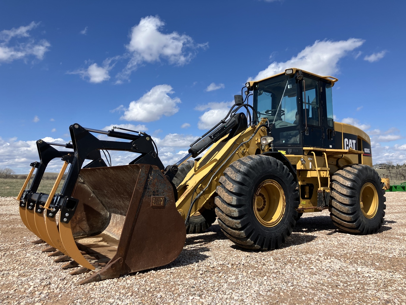 Lot 3820 - ‘06 Cat 930G Wheel Loader w/HD Grapple. Onsite-Belle Fourche ...
