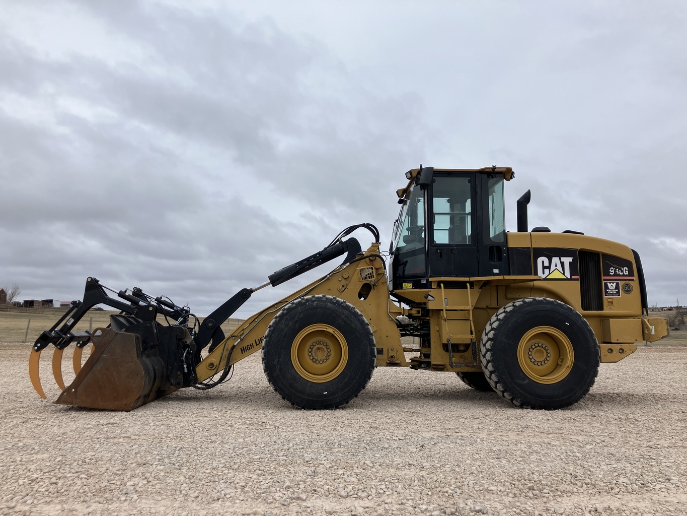Lot 3827 - '06 Cat 930G High-Lift Wheel Loader w/Grapple. Onsite-Belle ...