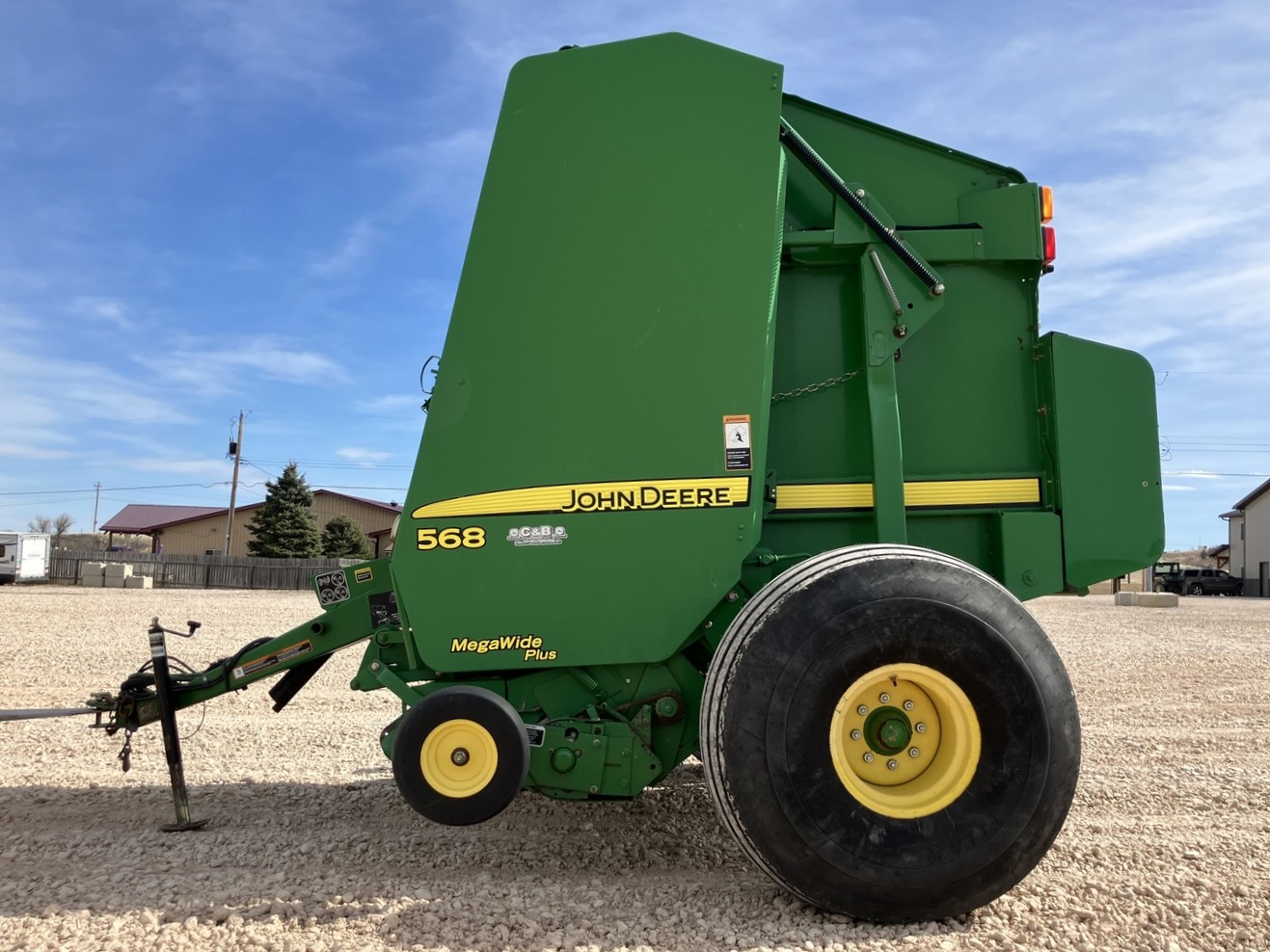 Lot 3919 - '13 JD 568 Round Baler. Onsite-Belle Fourche, SD: American ...
