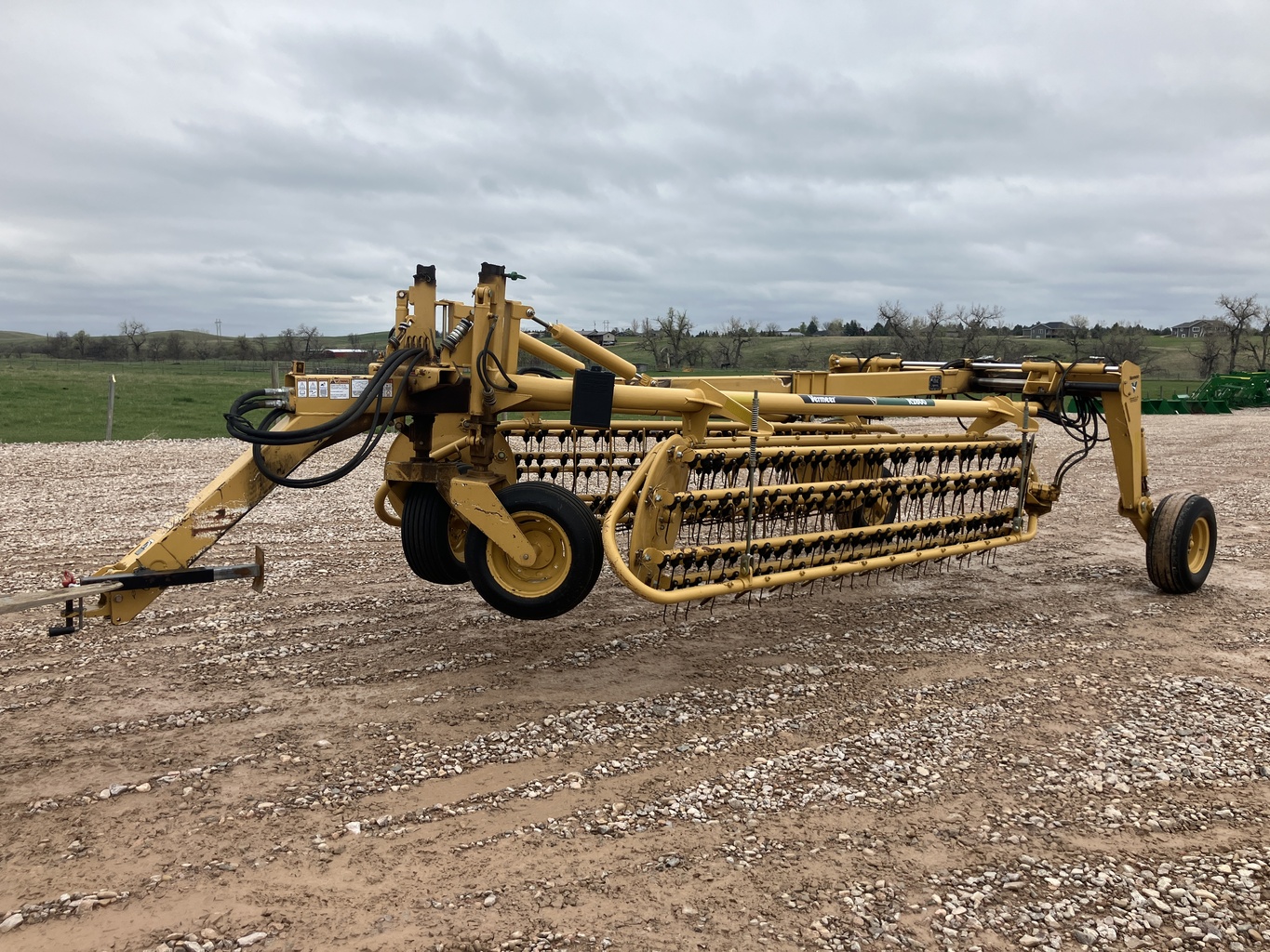 Lot 4368 - '12 Vermeer R2800 Basket Rake. Onsite-Belle Fourche, SD ...