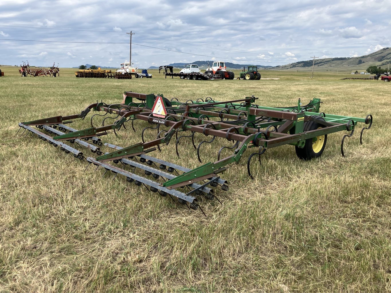 Lot 4798 - JD 960 S-TINE CULTIVATOR. AUER ACRES FARM LIQUIDATION ...