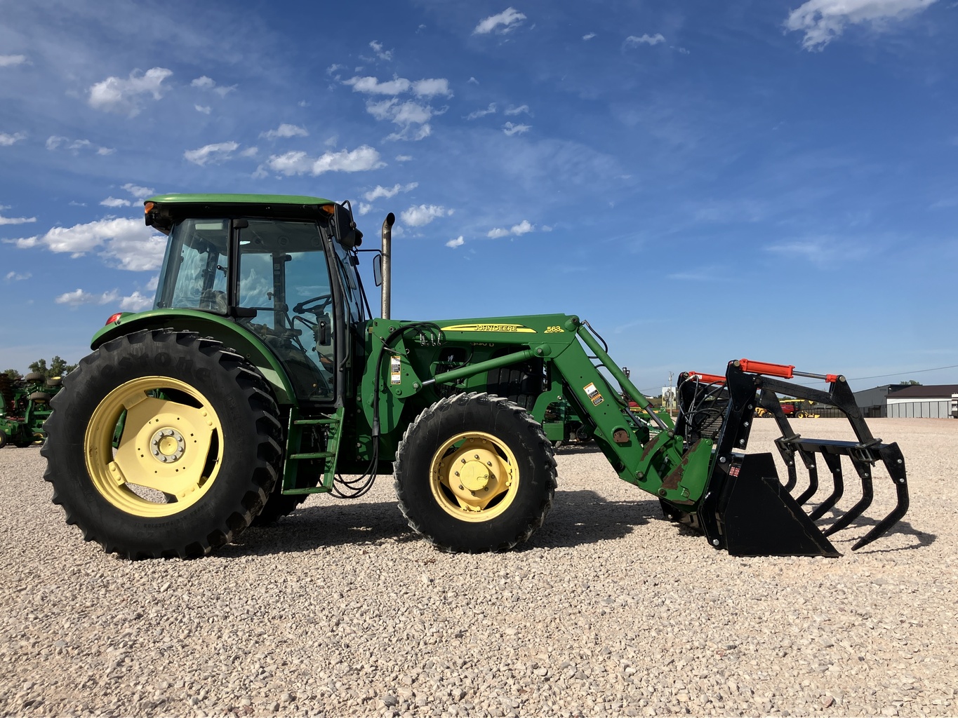 Lot 4864 - '10 JD 6130D MFWD w/ JD 563 NSL LOADER. ONSITE-BELLE FOURCHE ...