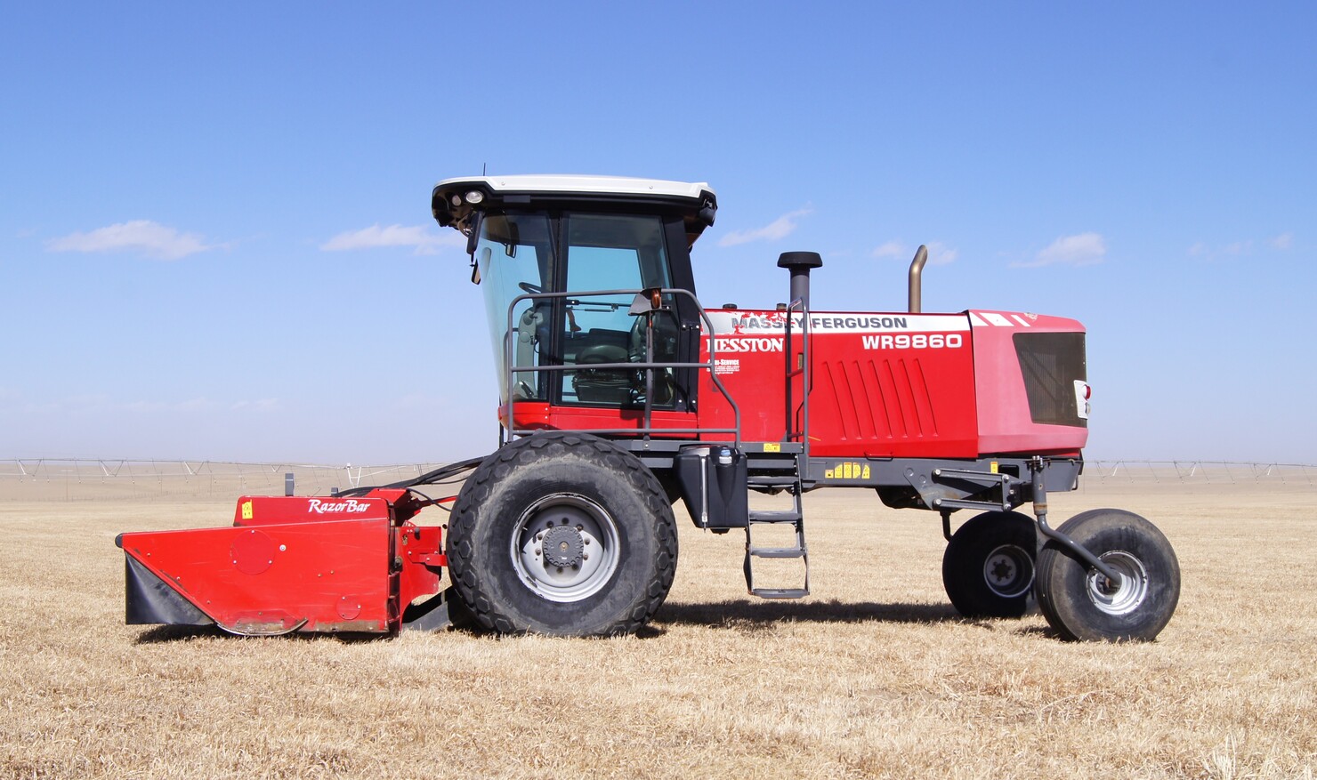 Lot 3857 - '15 MF WR9860 Windrower w/16' Rotary Head. Selling from: Jay ...
