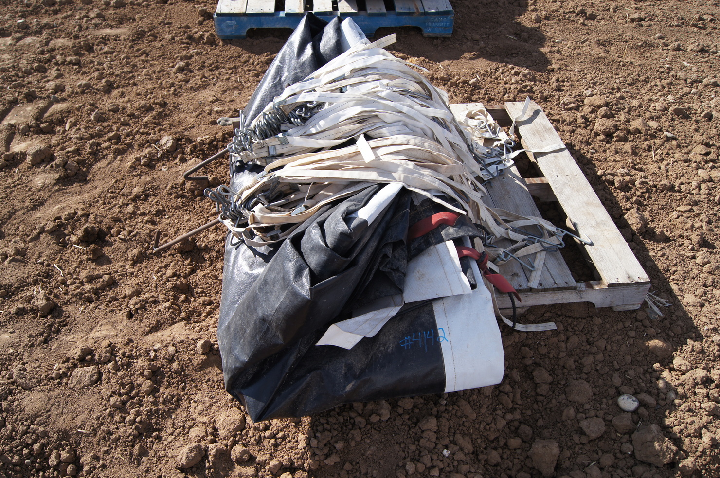 Lot 4142 - Hay Tarp w/Straps. Burlington, WY: American Ag Video Auction ...