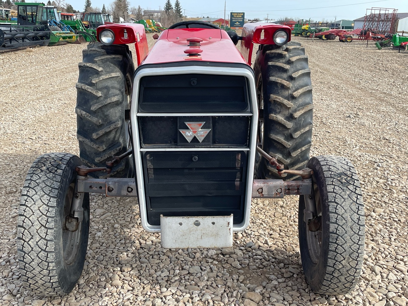 American Ag Video Auction | Lot 2130-100 - '76 MF 235 Diesel Tractor.