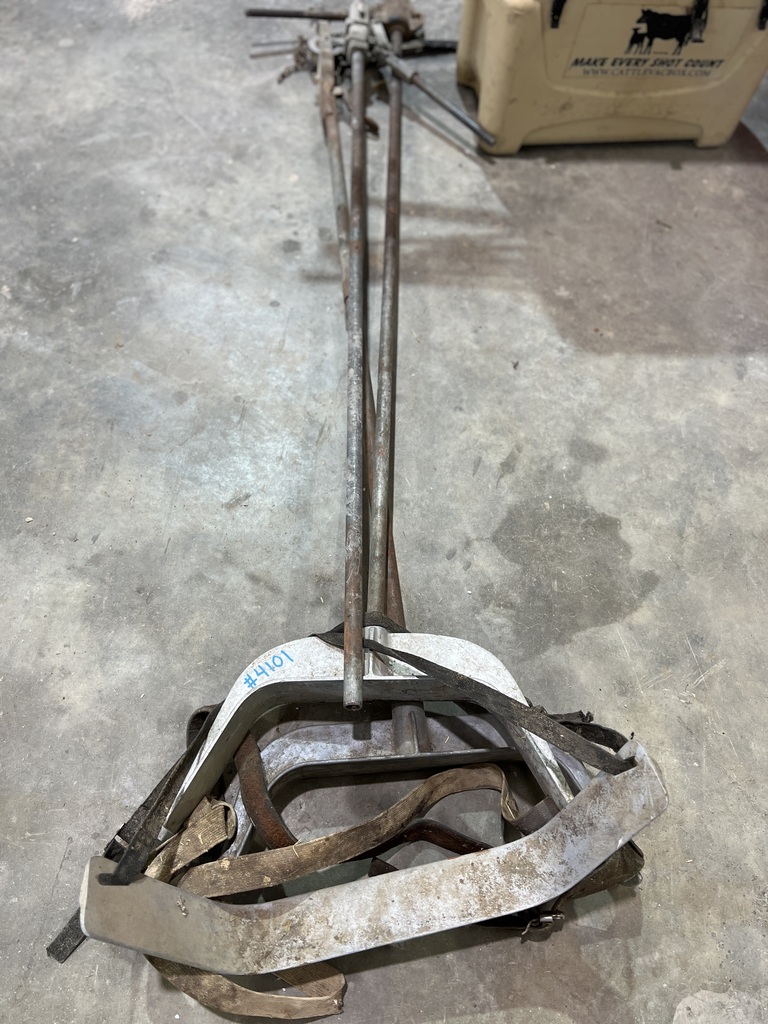 Lot 4101 - Calf Pullers. Burlington, WY: American Ag Video Auction ...