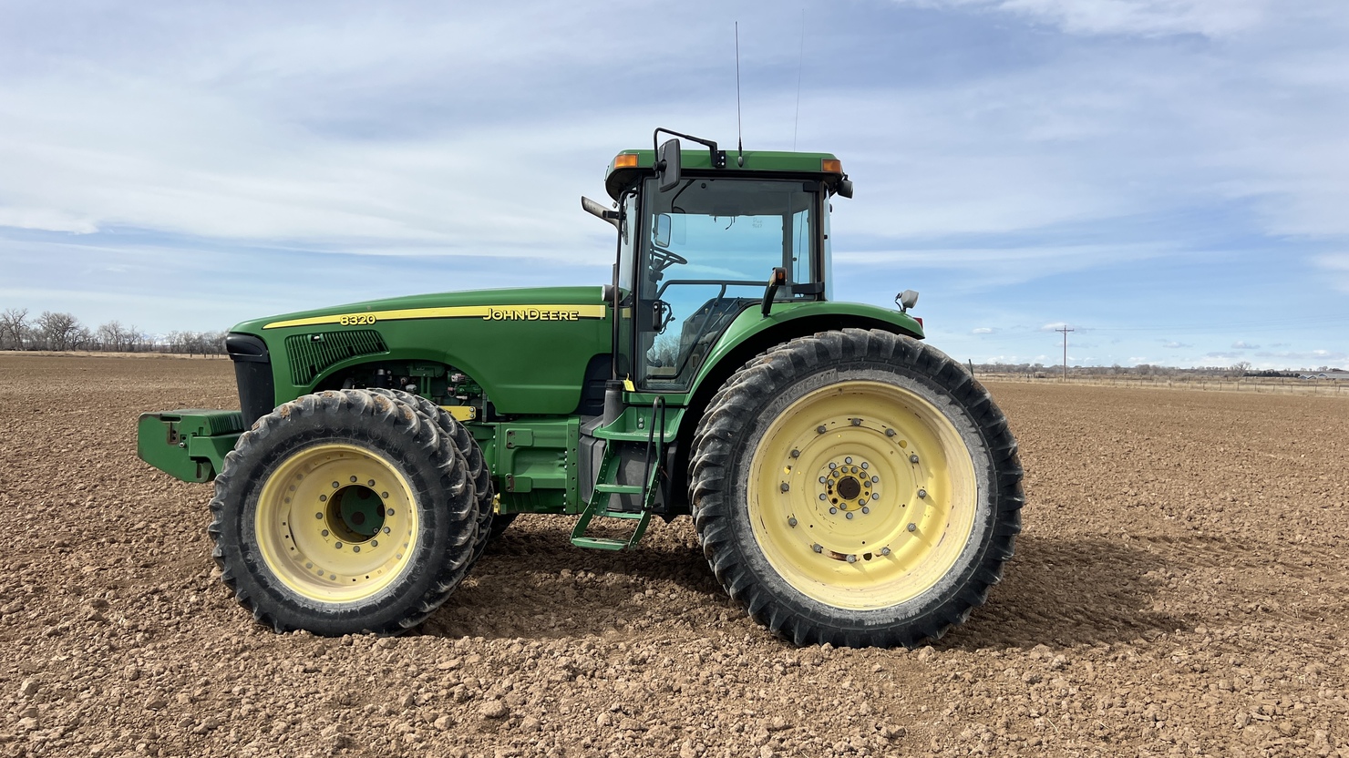 Lot 3770 - '02 JD 8320 MFWD PS. Burlington, WY: American Ag Video ...
