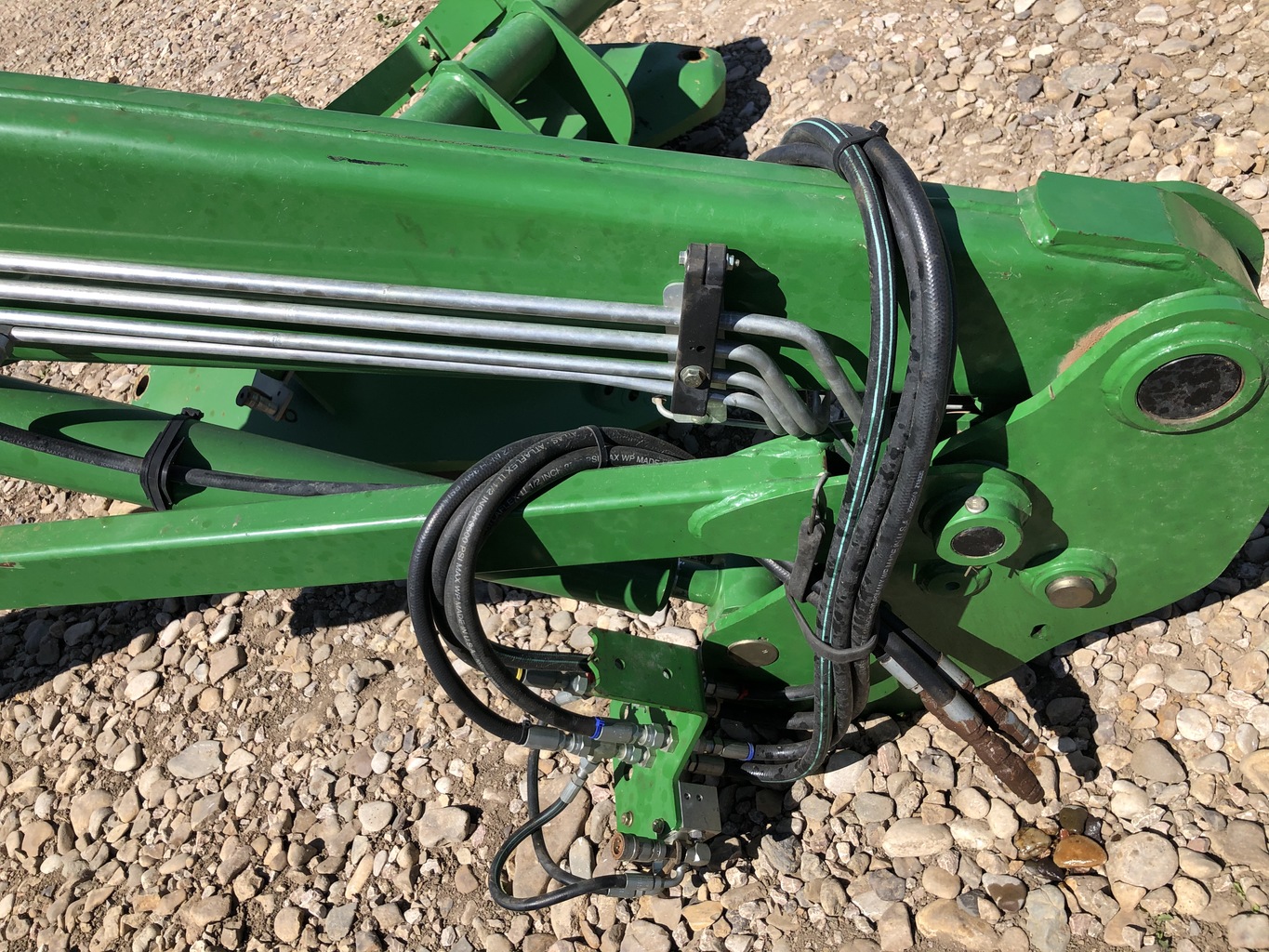 American Ag Video Auction | Lot 4020-956 - JD 746 SL LOADER.