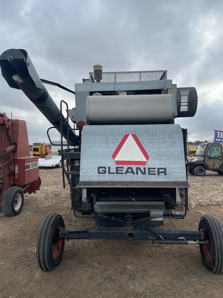 American Ag Video Auction | Lot 6540-107 - Gleaner F Combine.